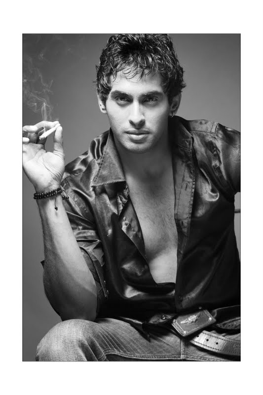 VERSACE MALE MODELS: VMM 37