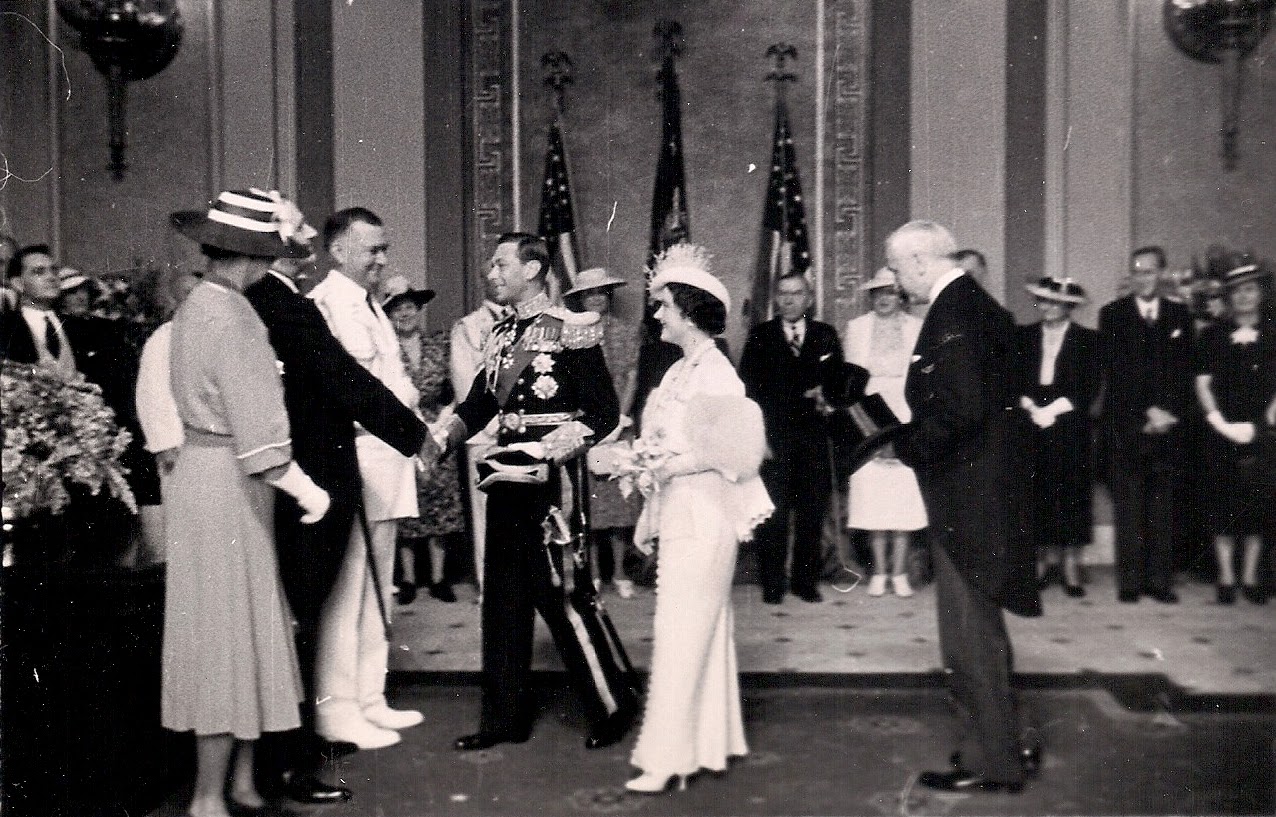 The Life of an Anglo-American: When The King came to America...