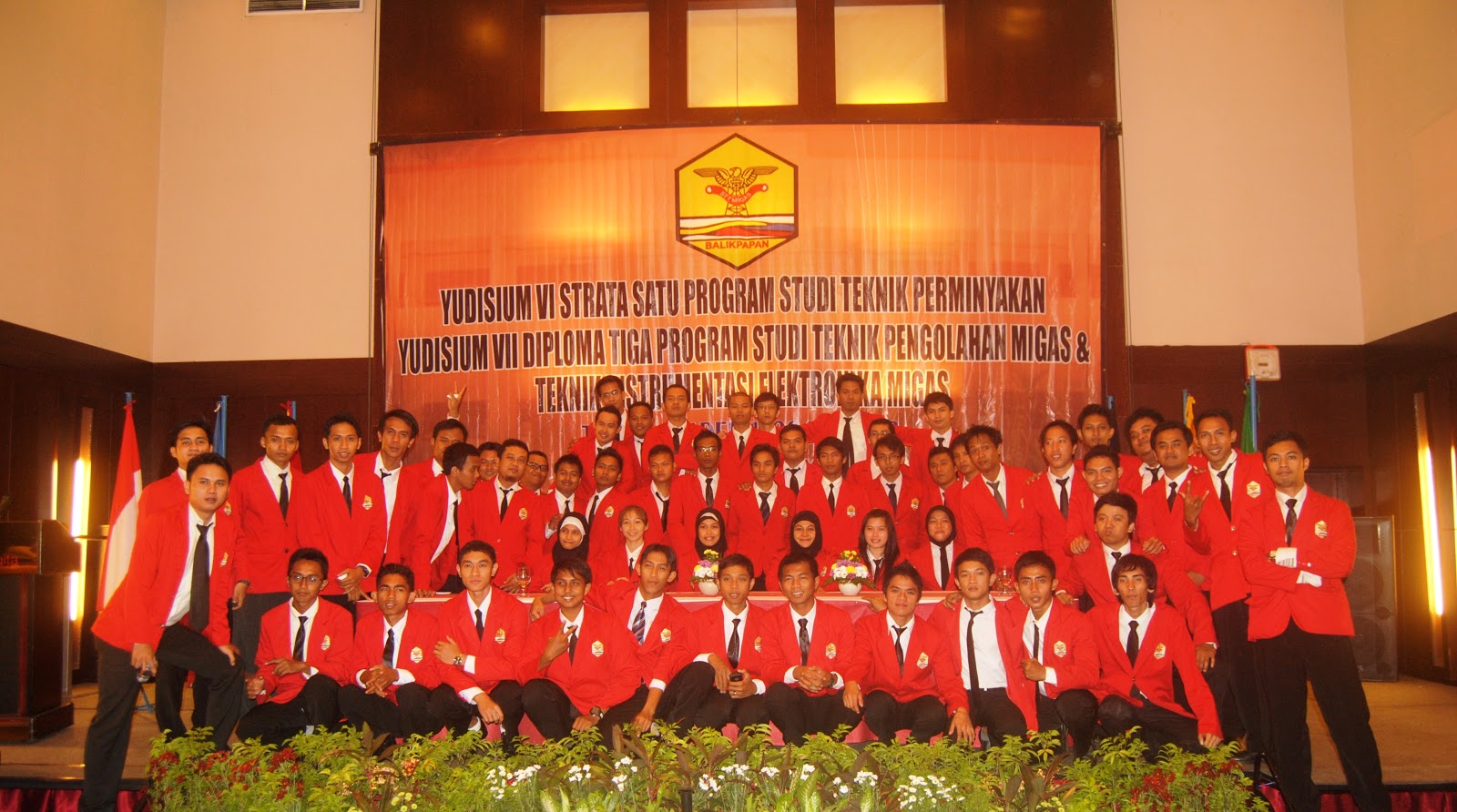 BULETIN STT MIGAS BALIKPAPAN: Yudisium 11 November 2012 Hotel Sagita