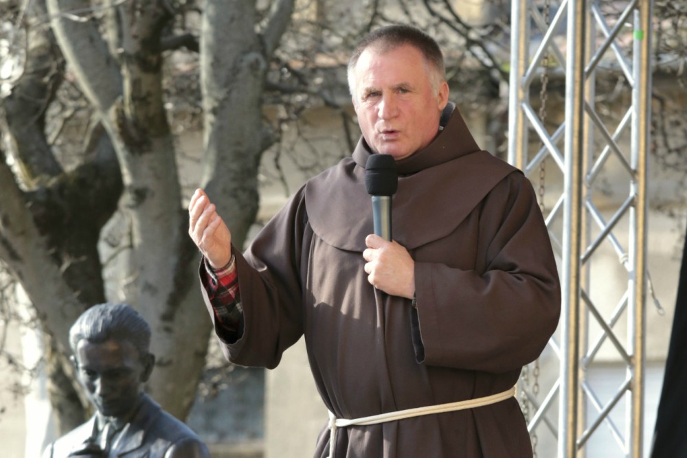 Böjte Csaba: Én a stabilitás mellett állok ki – Engem a változást ígérő ...