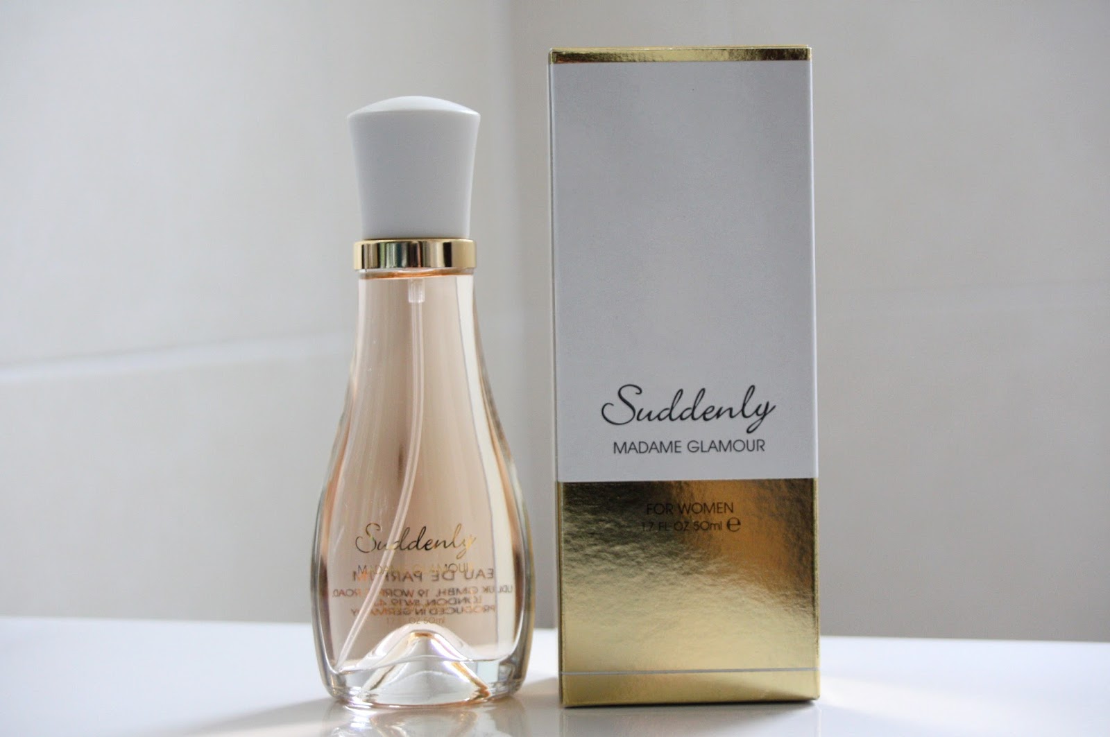 Make-up by Linoa: Suddenly Madame Glamour : dupe du parfum Chanel Coco ...