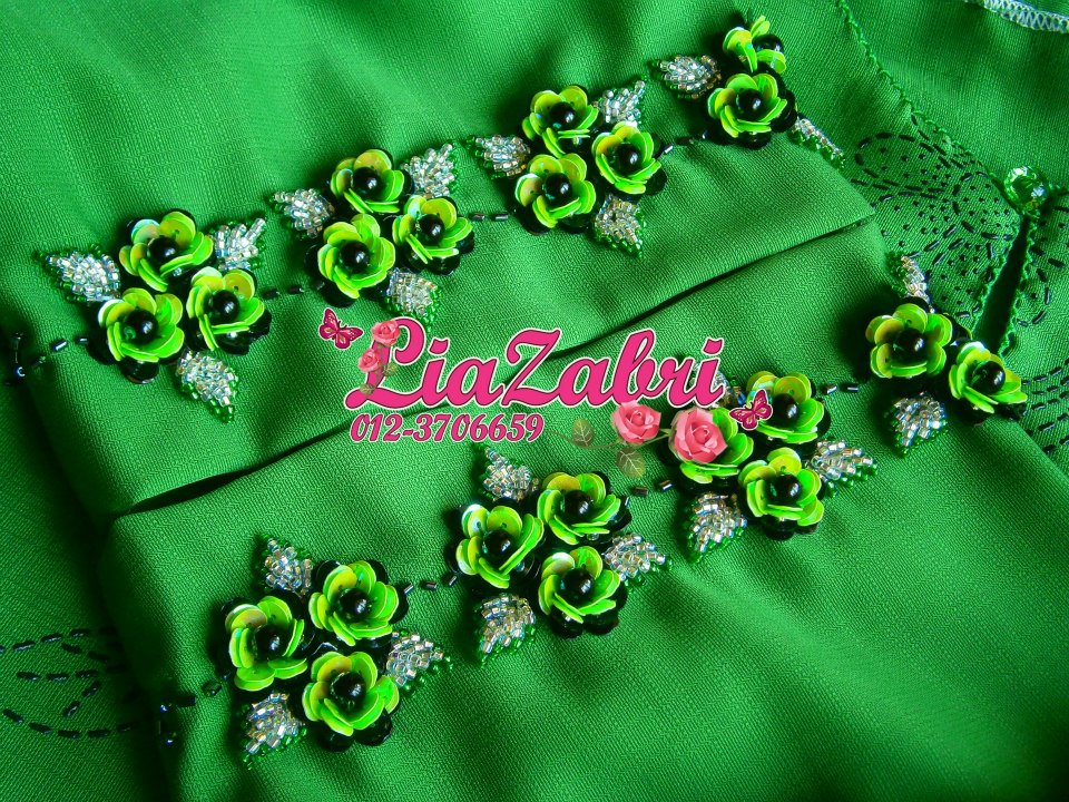 Sulaman Manik LiaZabri Golden Touch: Sulaman labuci Bunga Daisy