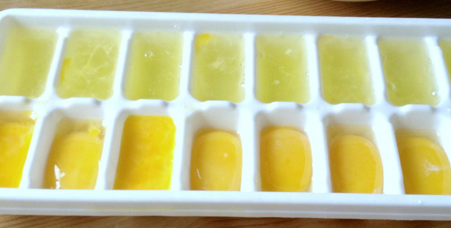 She Put Exactly 14 Eggs In Ice Cube Tray And Left It In The Freezer For ...