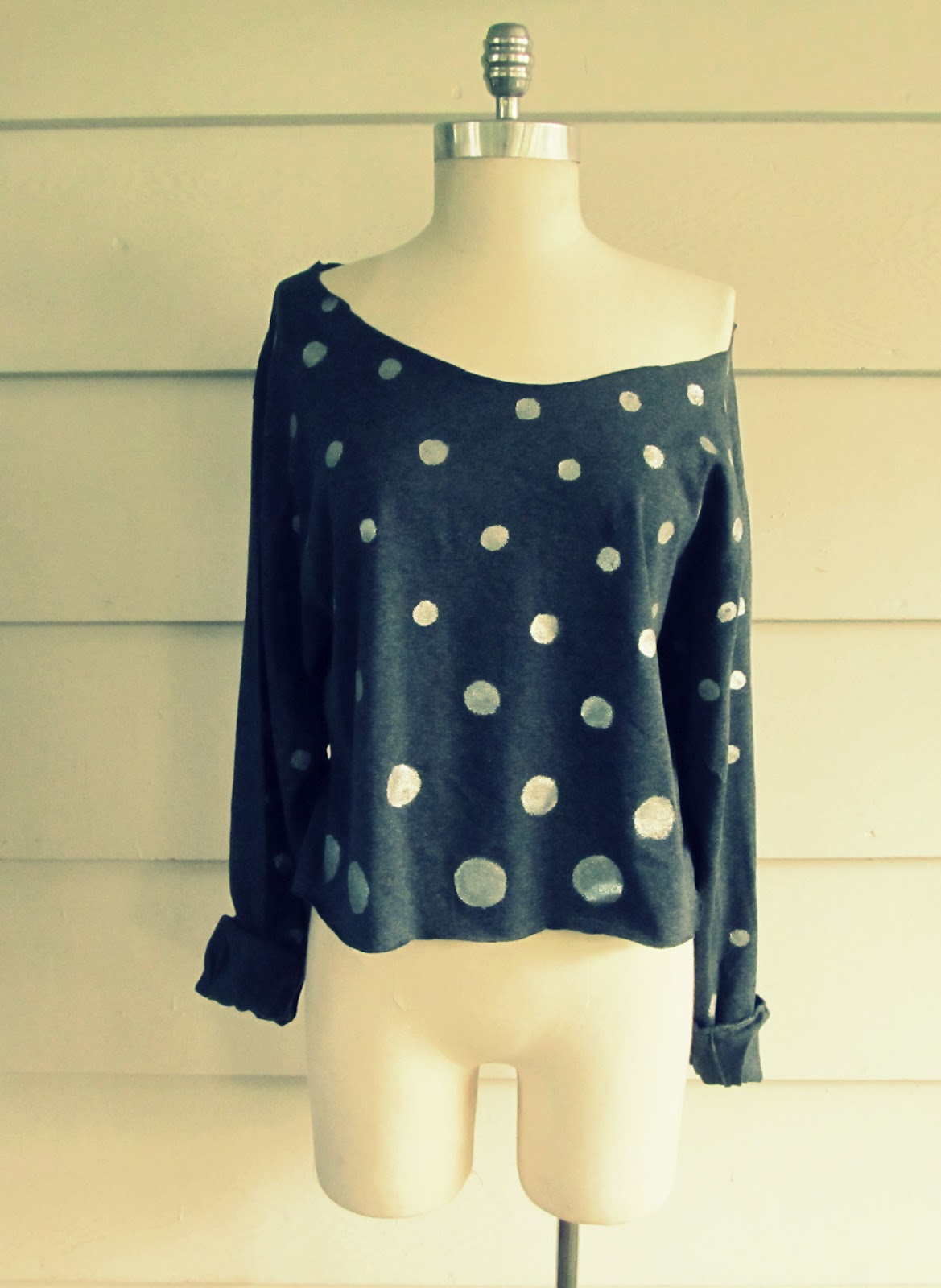 WobiSobi Polka Dot Cropped Shirt DIY wobisobi-polka-dot-cropped-shirt-diy