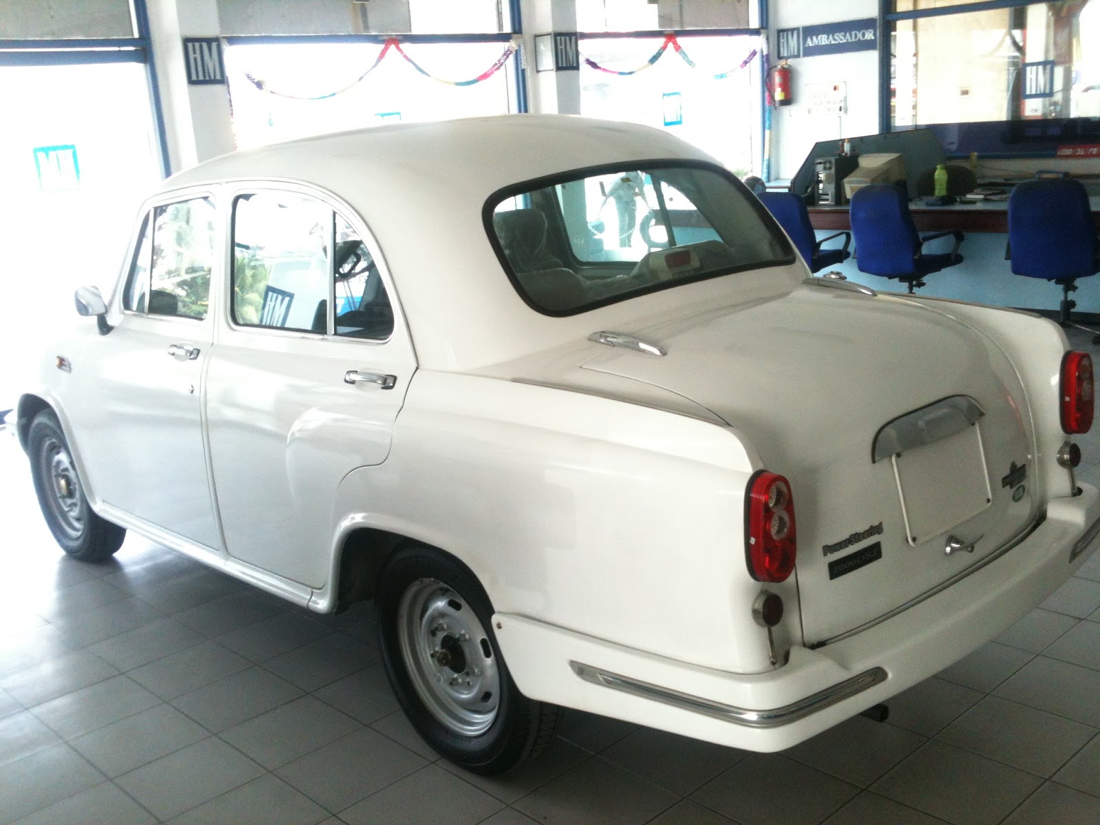 The Legend Hindustan Motors Ambassador: Hindustan Motors Ambassador ...