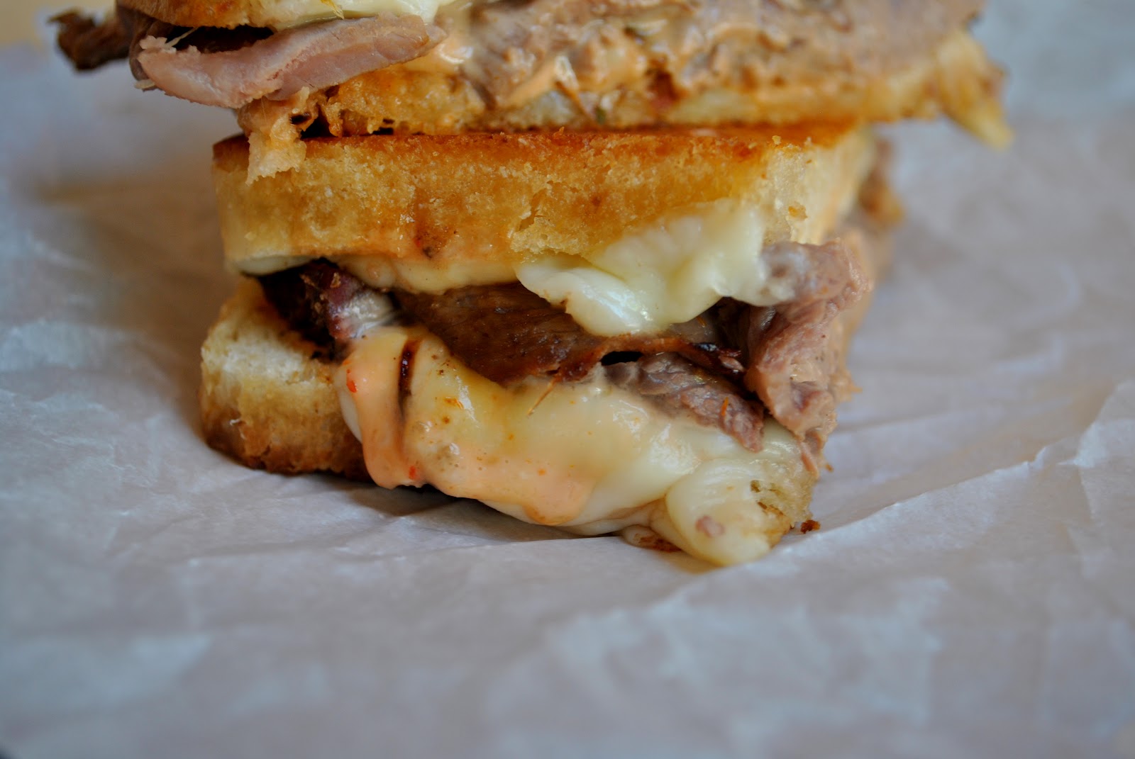 roast beef 1000 grilled sammy..