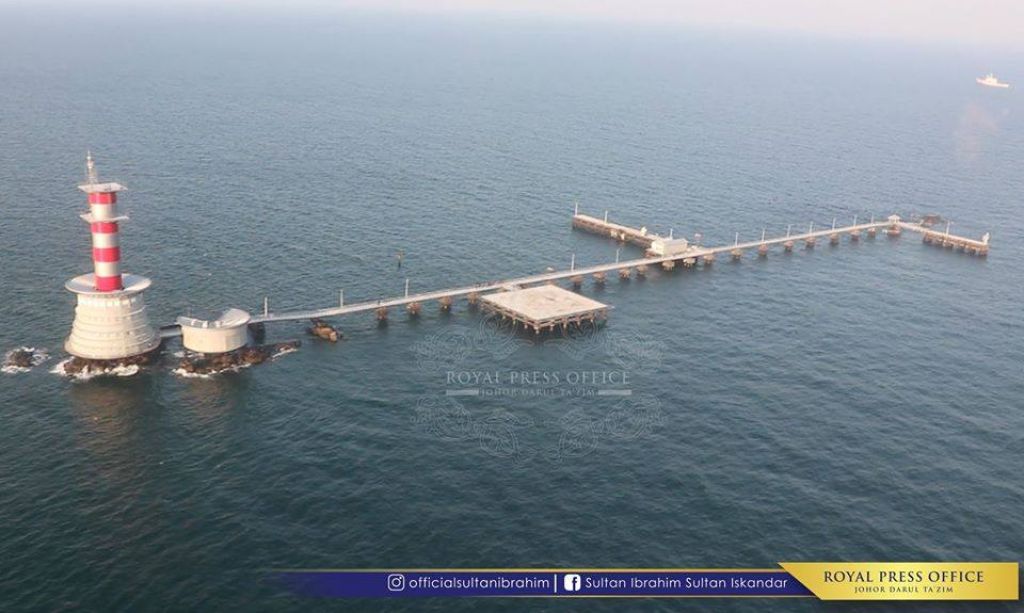 DEFENSE STUDIES: Malaysia Inaugurates New Maritime Base on Middle Rocks ...