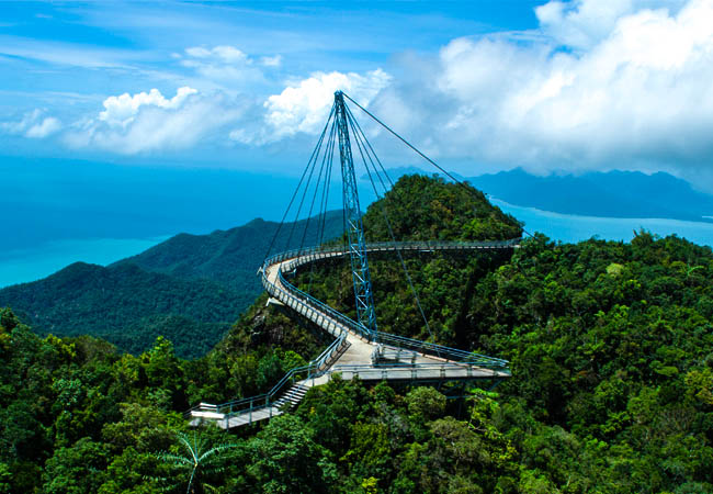 Sky Bridge & Sky Cab in Langkawi, The Longest Curve Bridge & one of the ...
