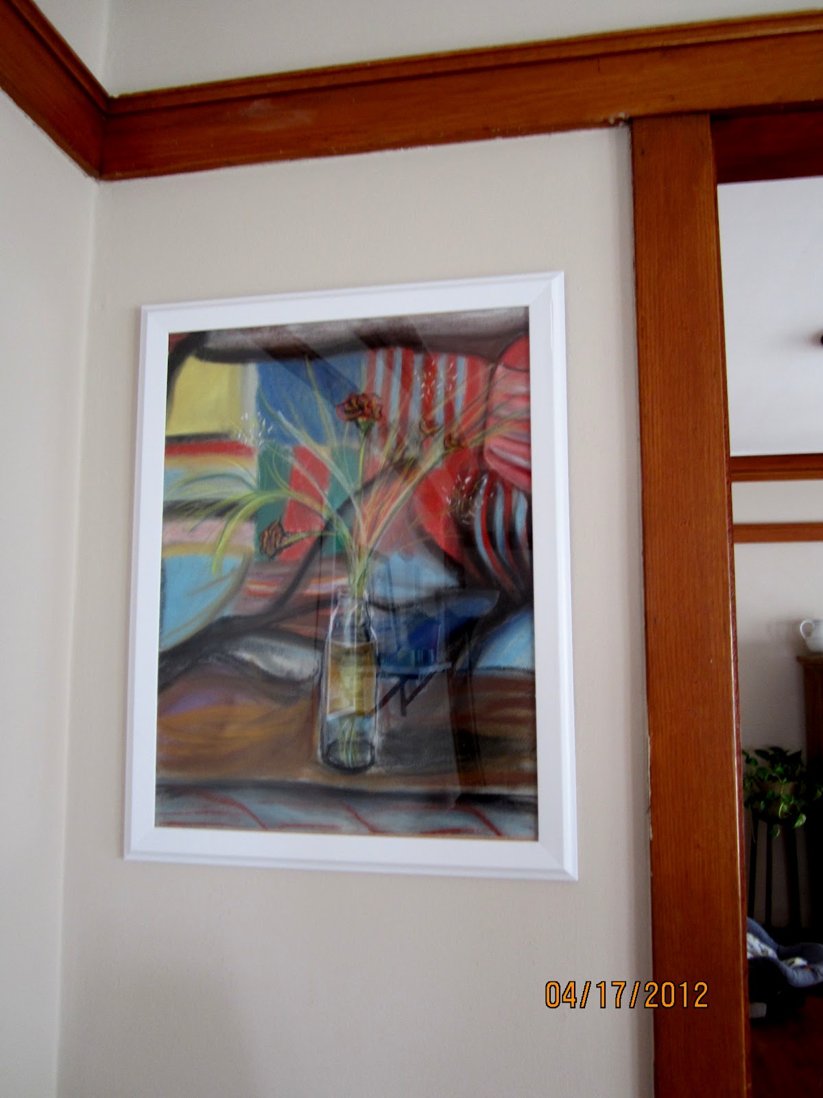 Homemade and Colorful: Painting Picture Frames for a Fresh Look