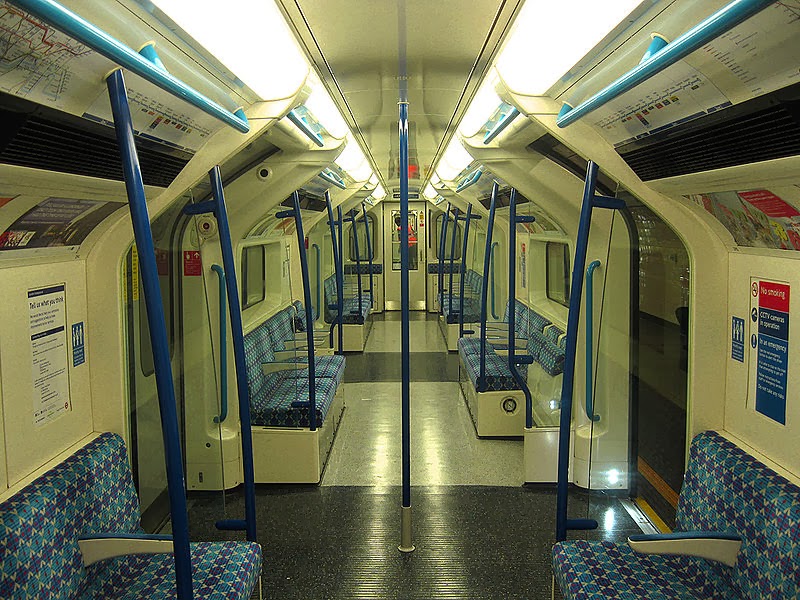 Topical Tens: 7th March: Opening of the Victoria Line