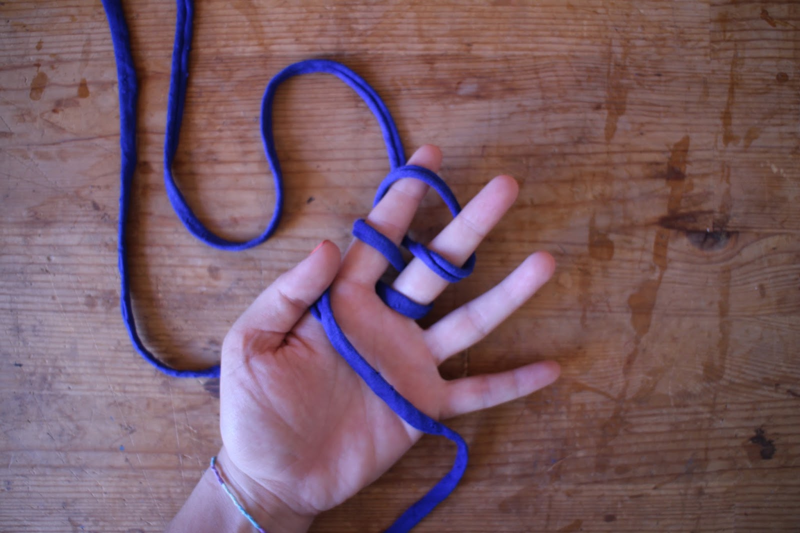 TEJER CON LAS MANOS — Supermaestra