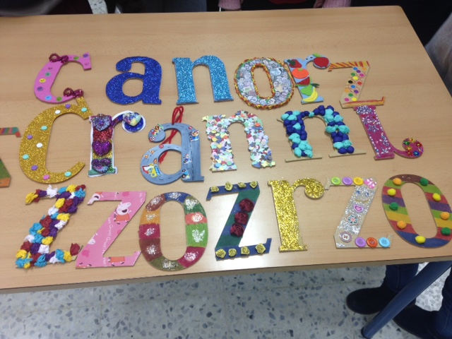 El placer de leer: Día de la Lectura en Andalucía: El Paseo De Las Letras.