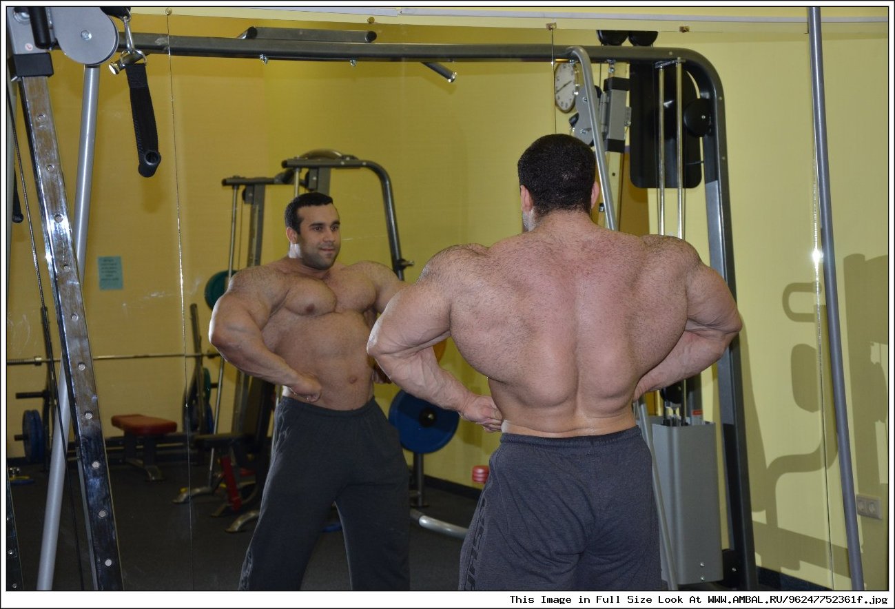 Worldwide Bodybuilders: Russian muscle god Sergey Bazarov