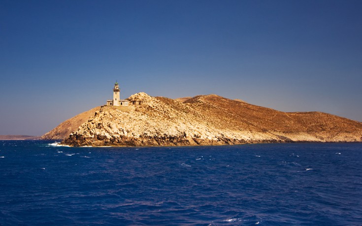 Το επιβλητικό Ακρωτήριο Ταίναρο - Ο τόπος που ήταν το πέρασμα για τον ...