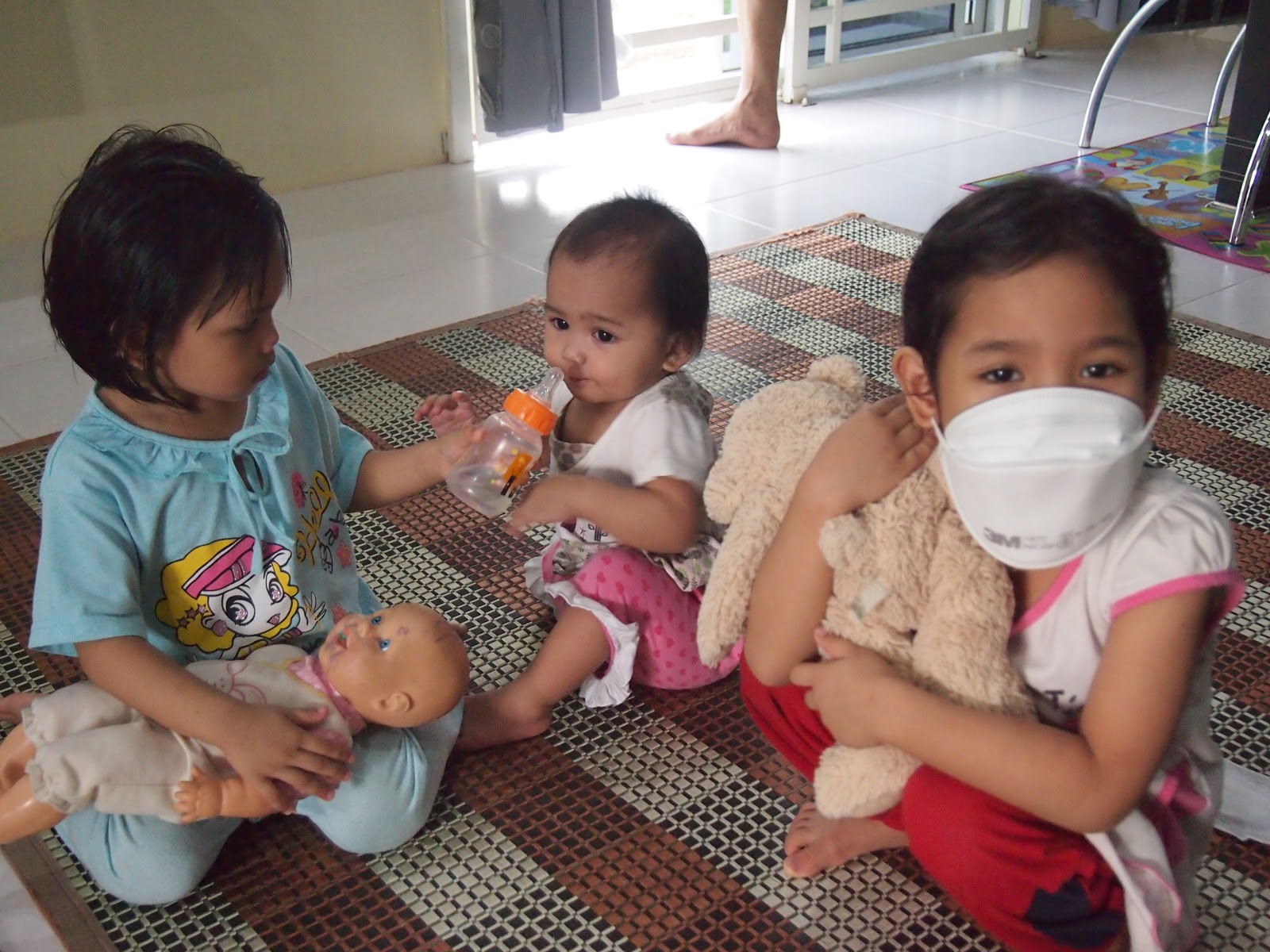 puteri manja: Anak-anak penghibur hati