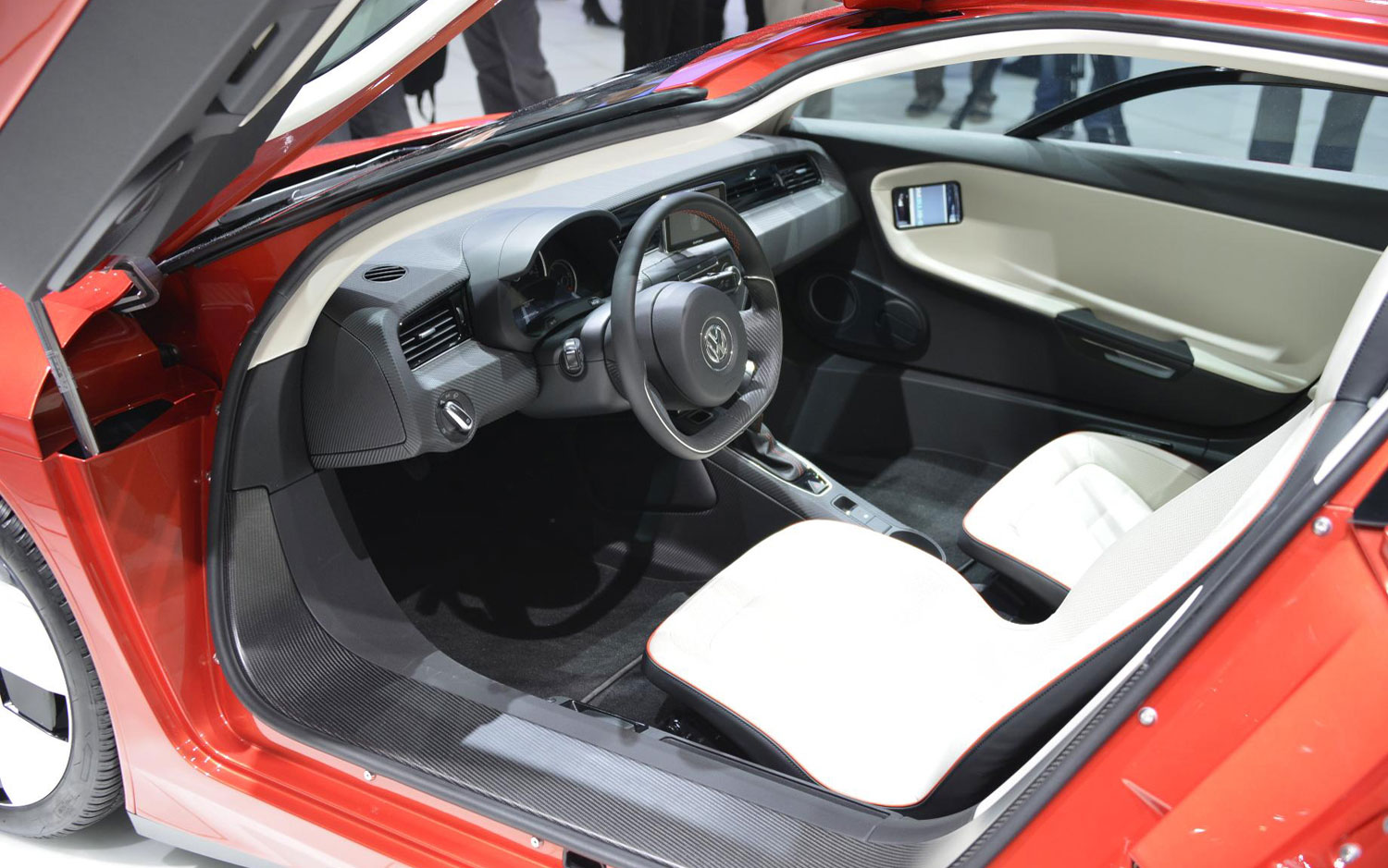 Cars Model 2013 2014: Volkswagen XL1 Diesel Hybrid Prototype Wears Red ...