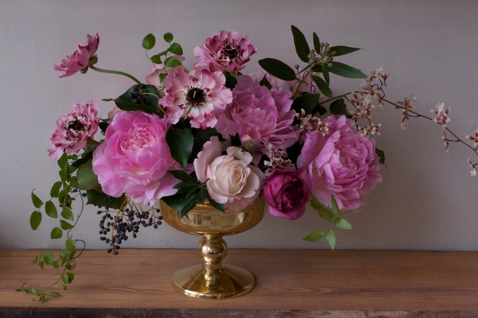 ARIEL DEARIE FLOWERS: Reign of the Japanese Ranunculus