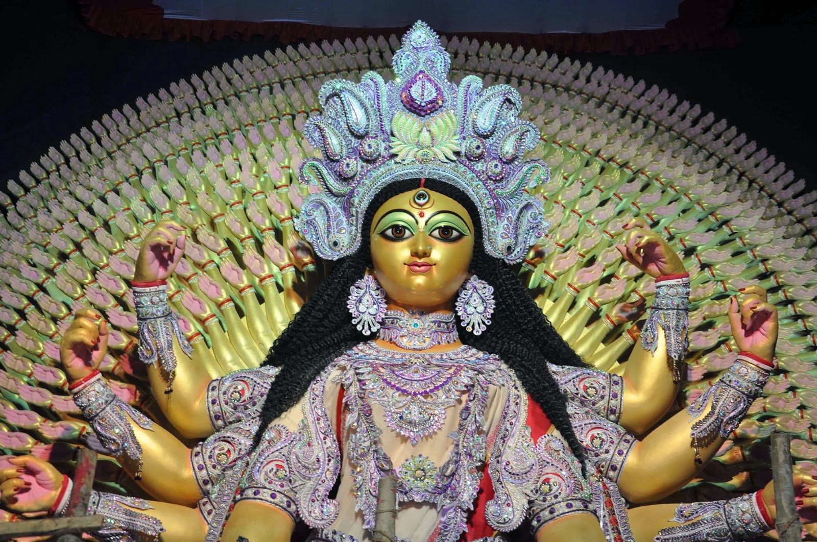 Durga Puja in Kolkata | Maa Durga Pandals Preparation Photos Images