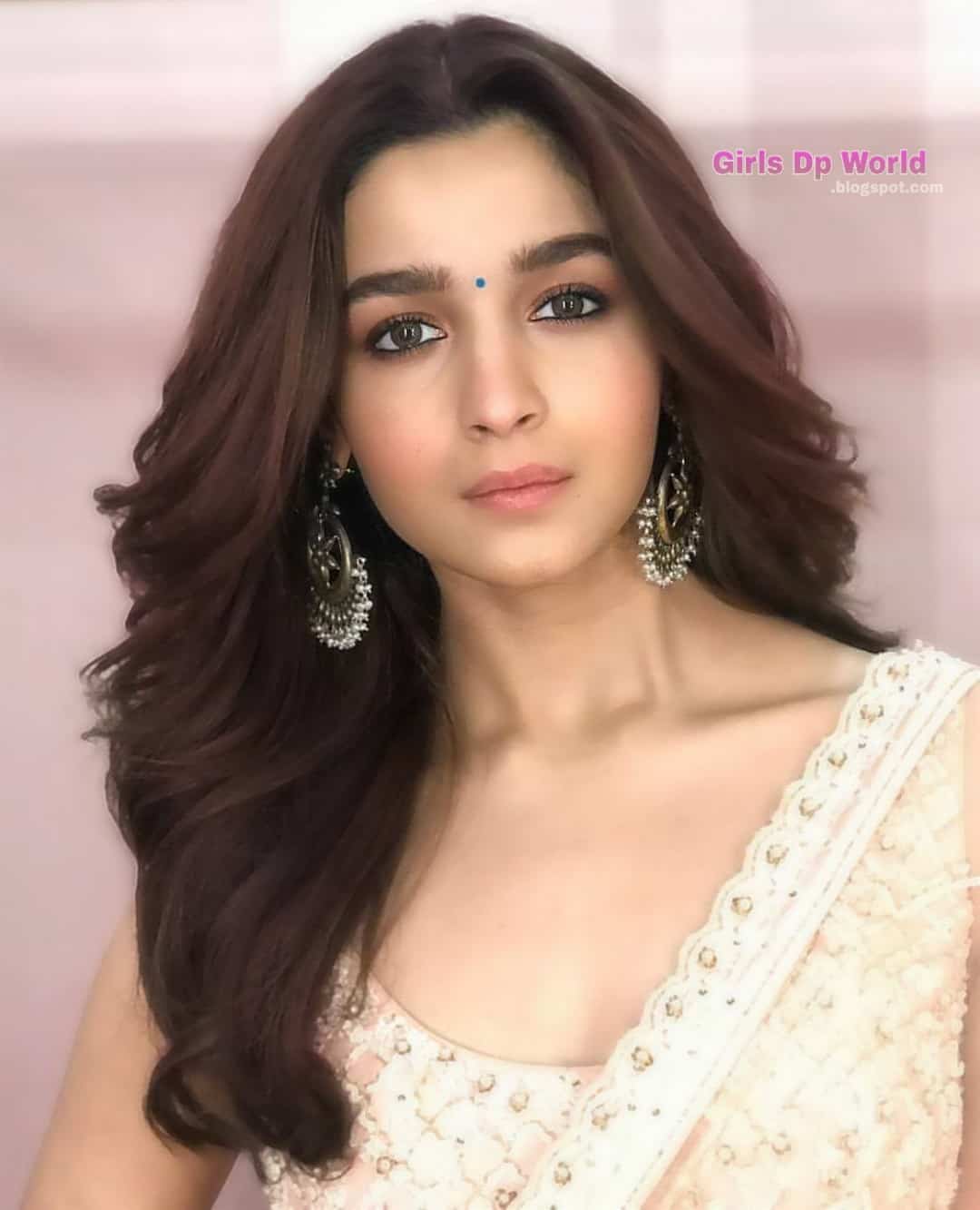 Alia Bhatt Photos Hd | Alia Bhatt Dp Images | Alia Bhatt Latest ...