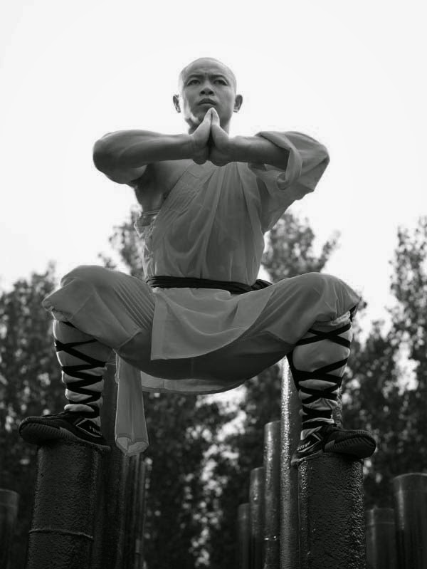 Awe-Inspiring Pictures Of Shaolin Monks Training