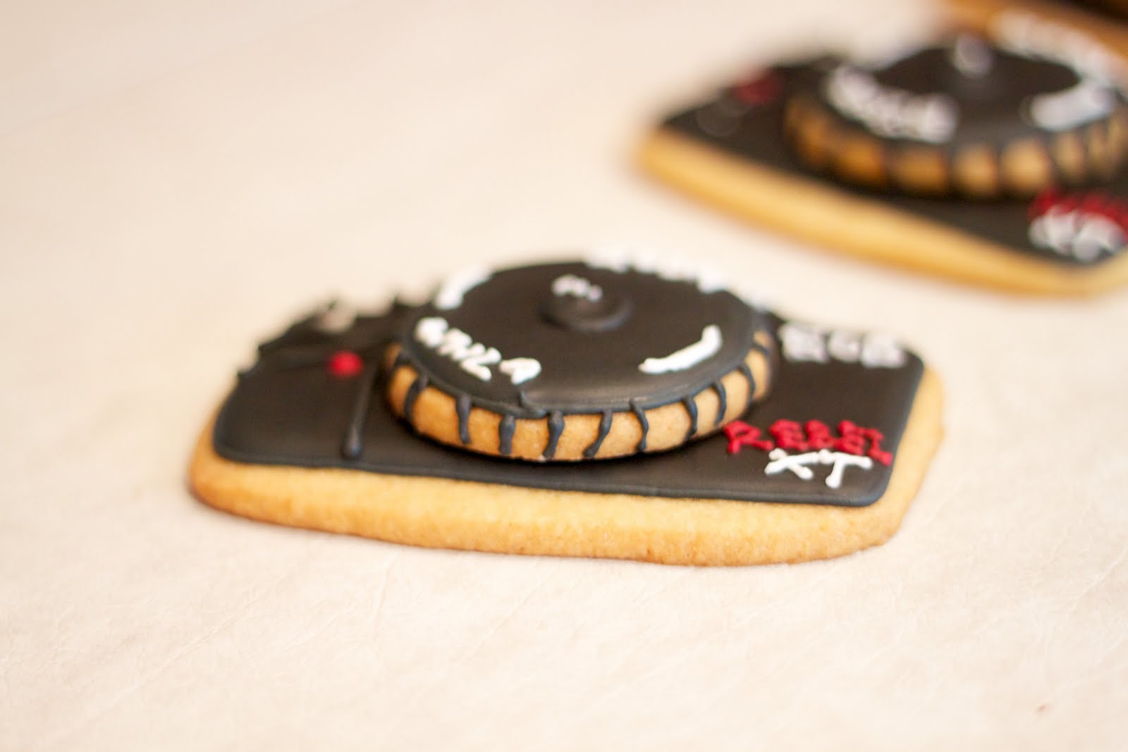 SHORTBREAD: Edible Camera?