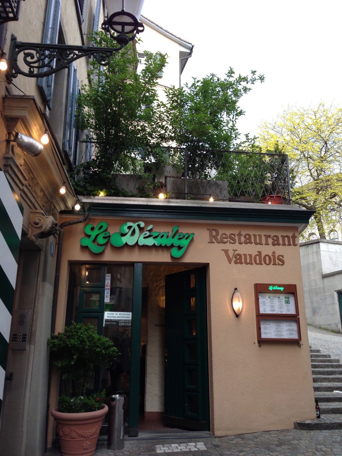 GREAT EATS HAWAII: LE DEZALEY - ZURICH, SWITZERLAND