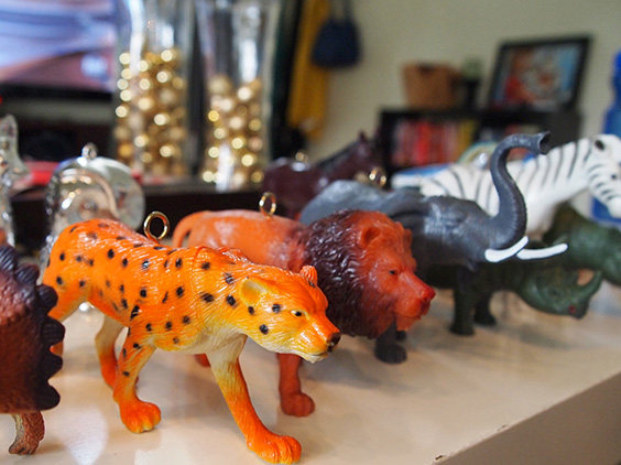 clumsy crafty happy: holiday diy | painted animal ornaments