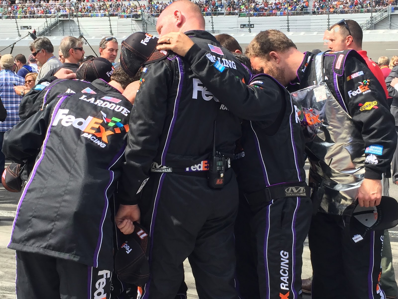 ROOKIE STRIPE: 11 Things You Might Not Know About NASCAR Pit Crews ...