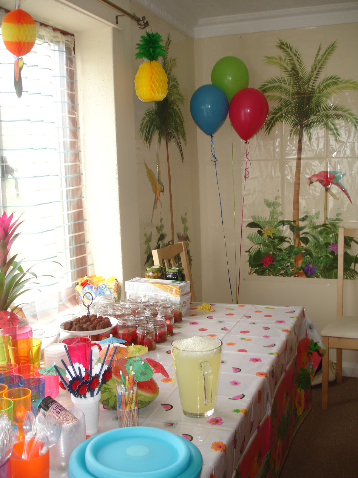Dancing In The Mud: Tropical birthday party