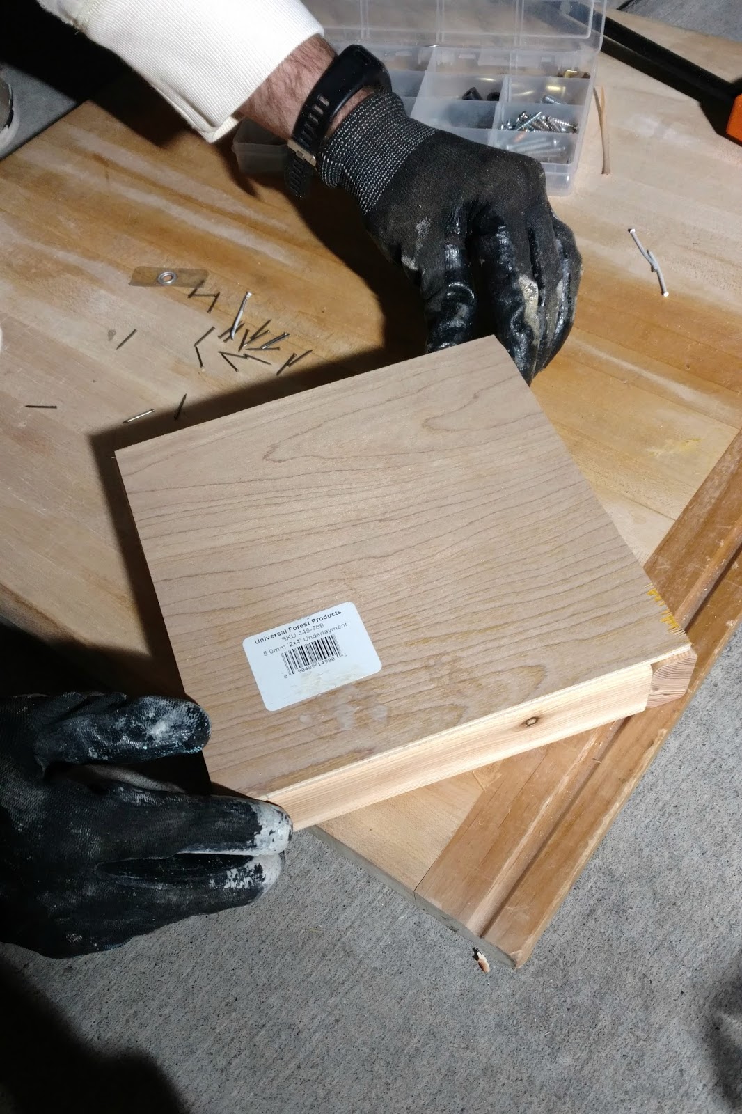 DIY Box Frame Sign | Sunshine and Munchkins