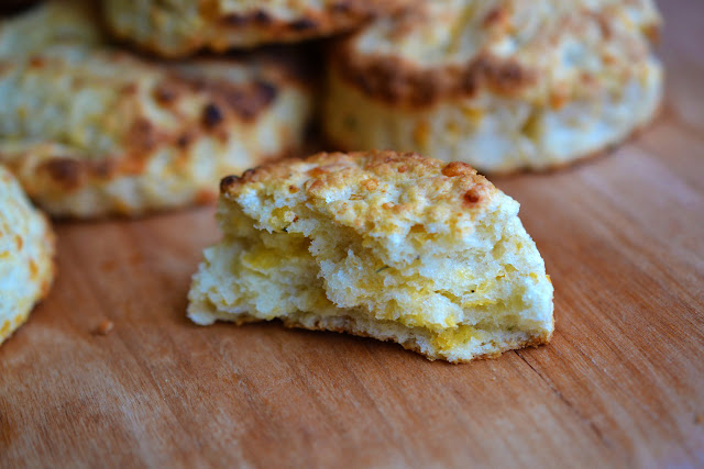 Greedy Girl : Cheesy Ranch Biscuits:Red lobster style