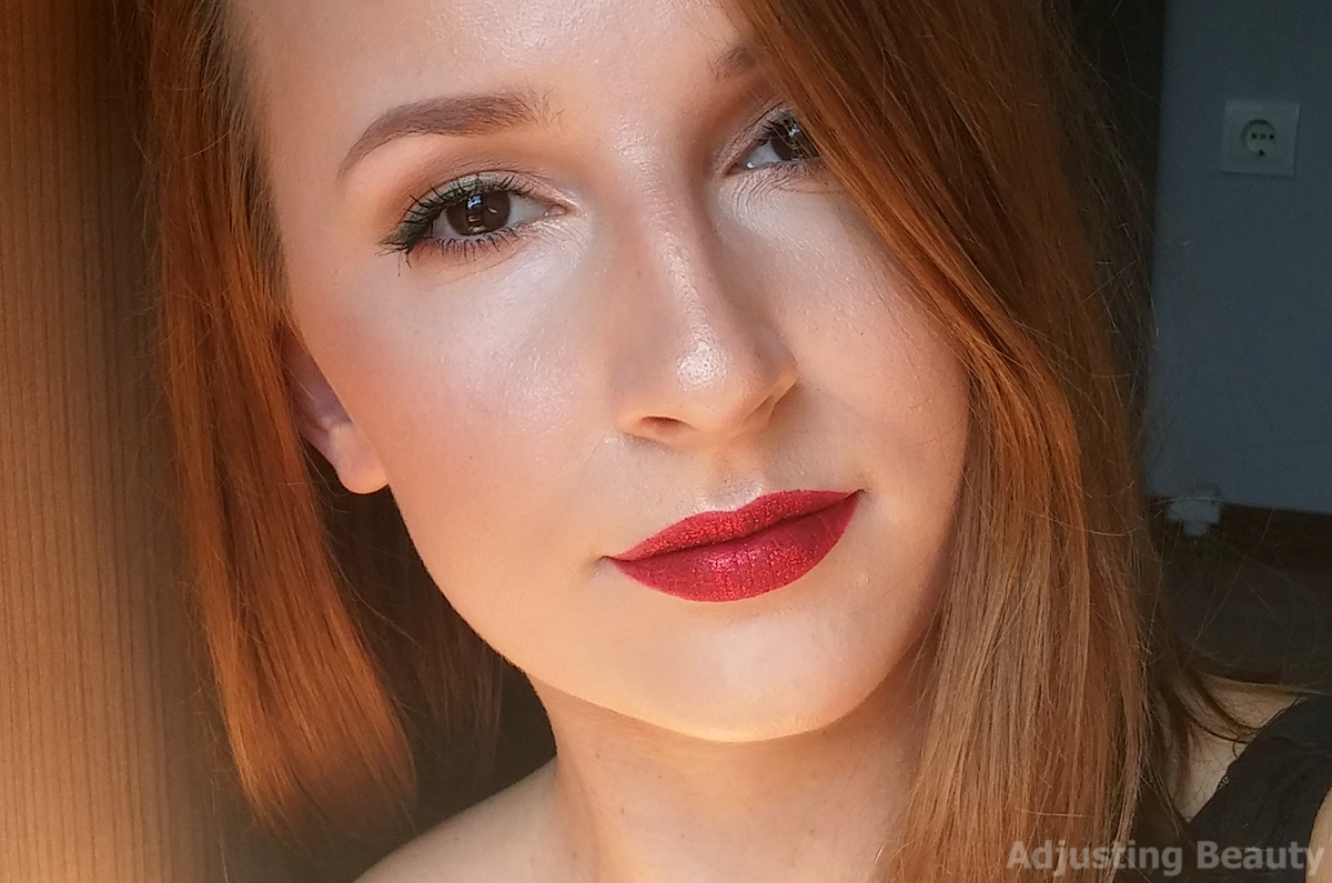 Red Glitter Lips - Adjusting Beauty