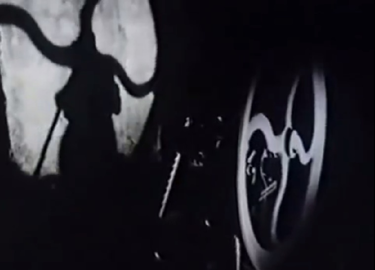 The Bloody Pit of Horror: Dumb Waiter, The (1979)