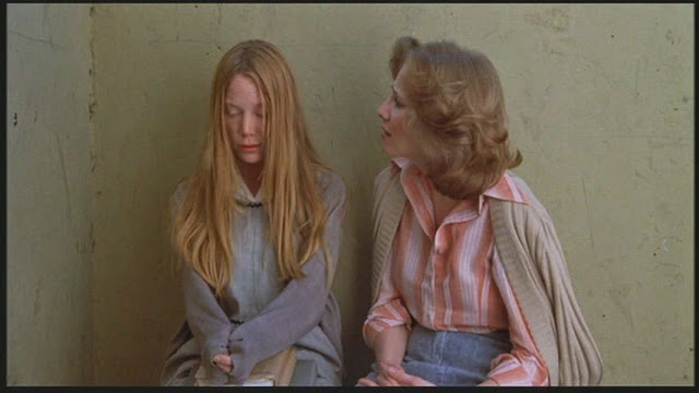 Movie World: CARRIE 1976