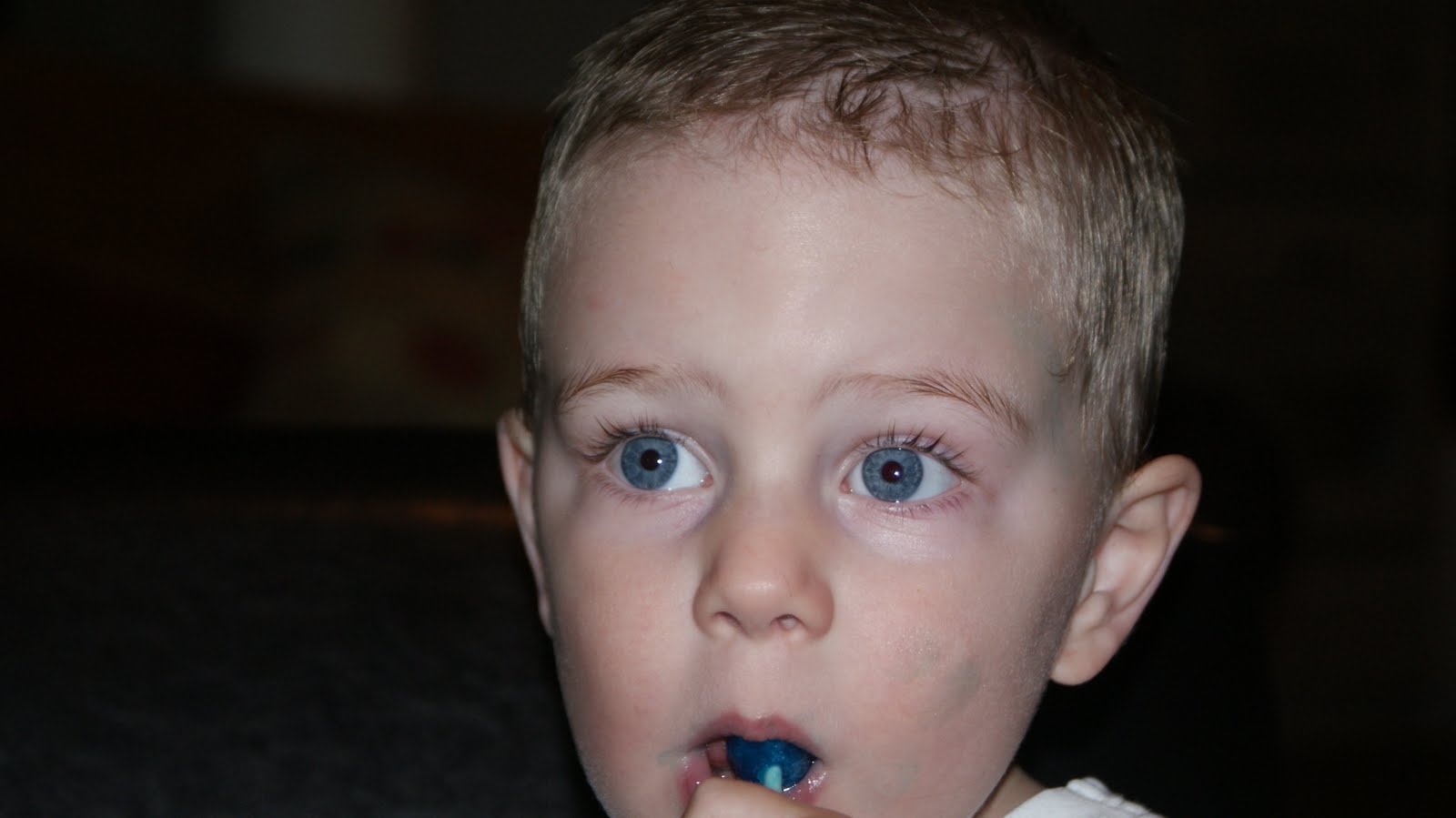 The Mullins: First "Buzz Cut" by Daddy!