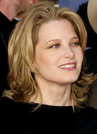 blue lagoon: Bridget Fonda Profile And Pictures-Wallpapers