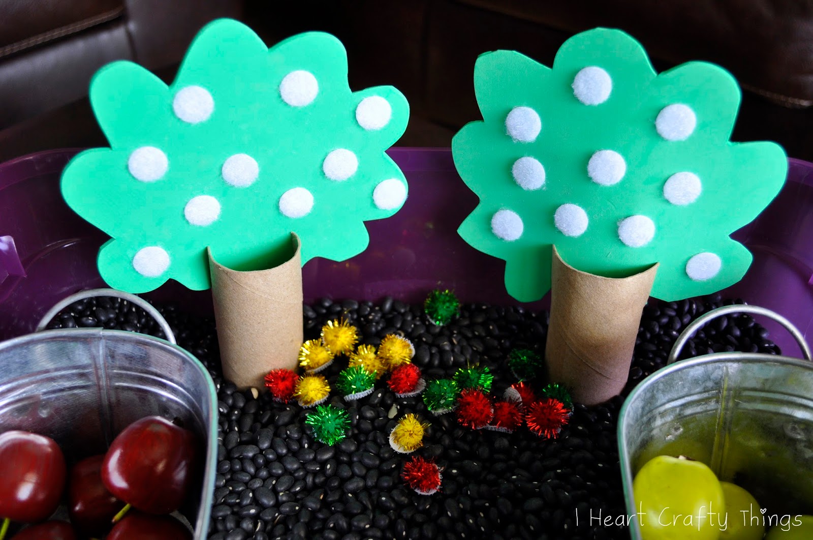 Apple Orchard Sensory Bin - I Heart Crafty Things