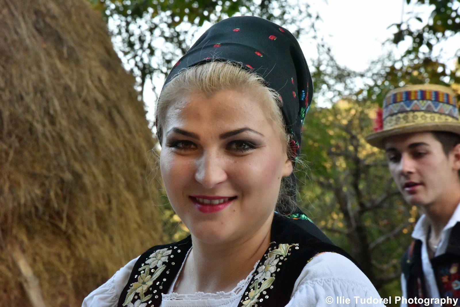 TUDOR PHOTO BLOG: Sarbatoarea Traditionala de la Trestia,Cernesti ...