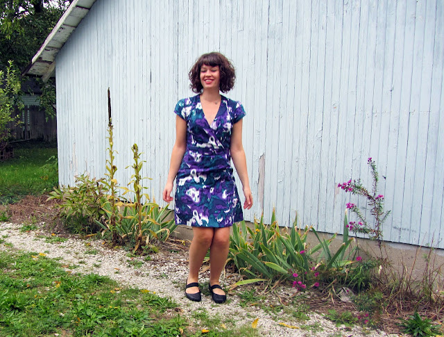 Errant Pear: Finished wrap dress - New Look 6674