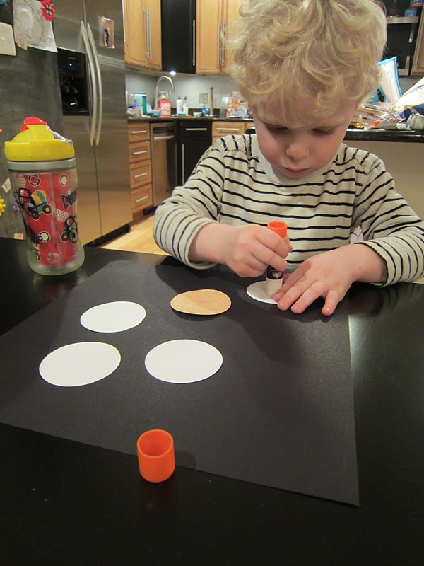 Not-So-SAHM: Bowl of Oranges: Cut Paper Chinese New Year Craft