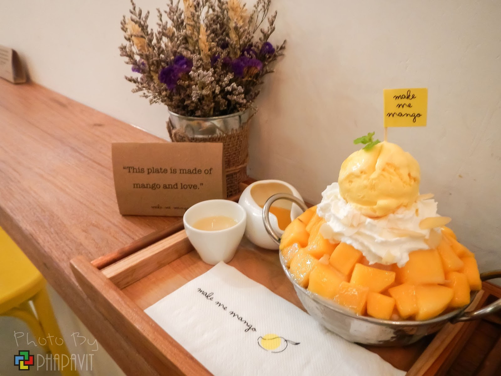 ทานบิงซูมะม่วง ( Mango Bingsu) อร่อยๆ ที่ร้านเมคมีแมงโก้ (Make Me Mango ...