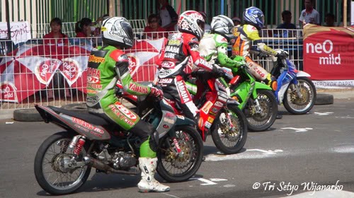 Gambar Motor Road Race | R-way Collection