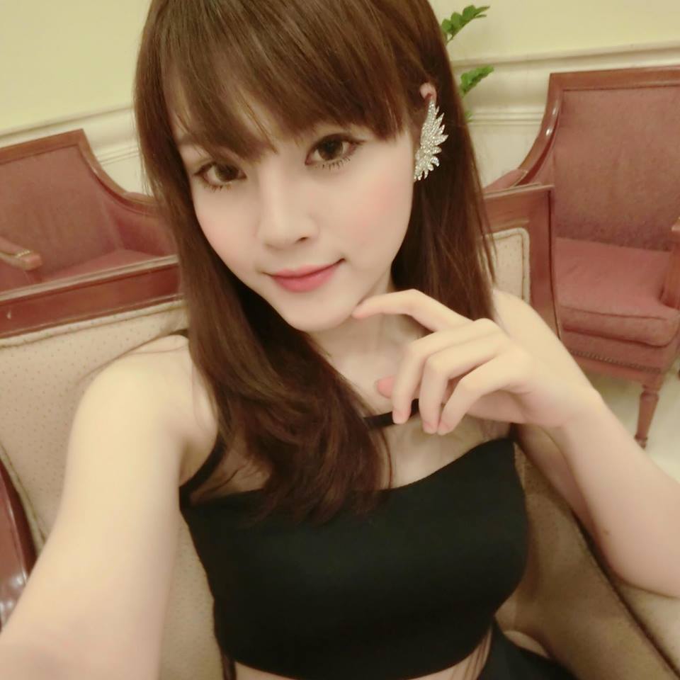 Hình Ảnh Khiêu Dâm Khoe Hàng Khủng Của Girl Xinh Việt Nam Tai Game Android Mien Phi