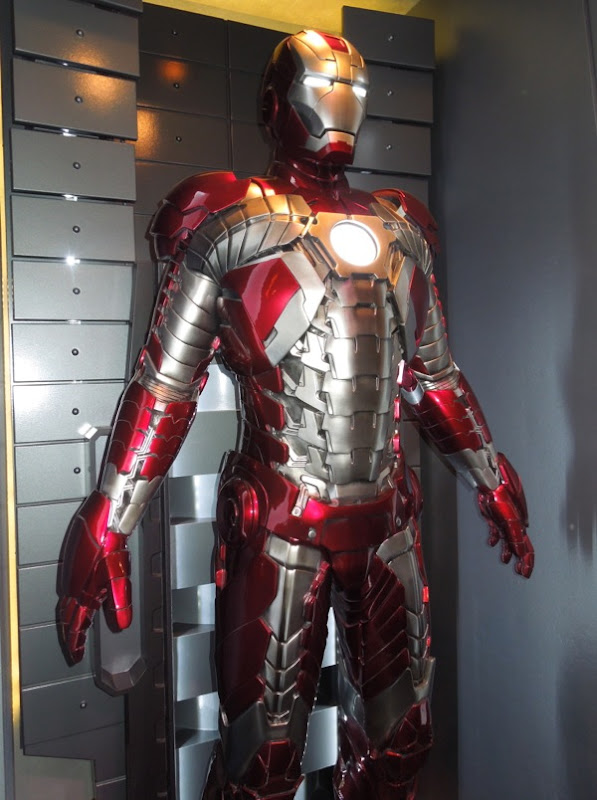 Hollywood Movie Costumes and Props: Iron Man Mark V briefcase armour on ...