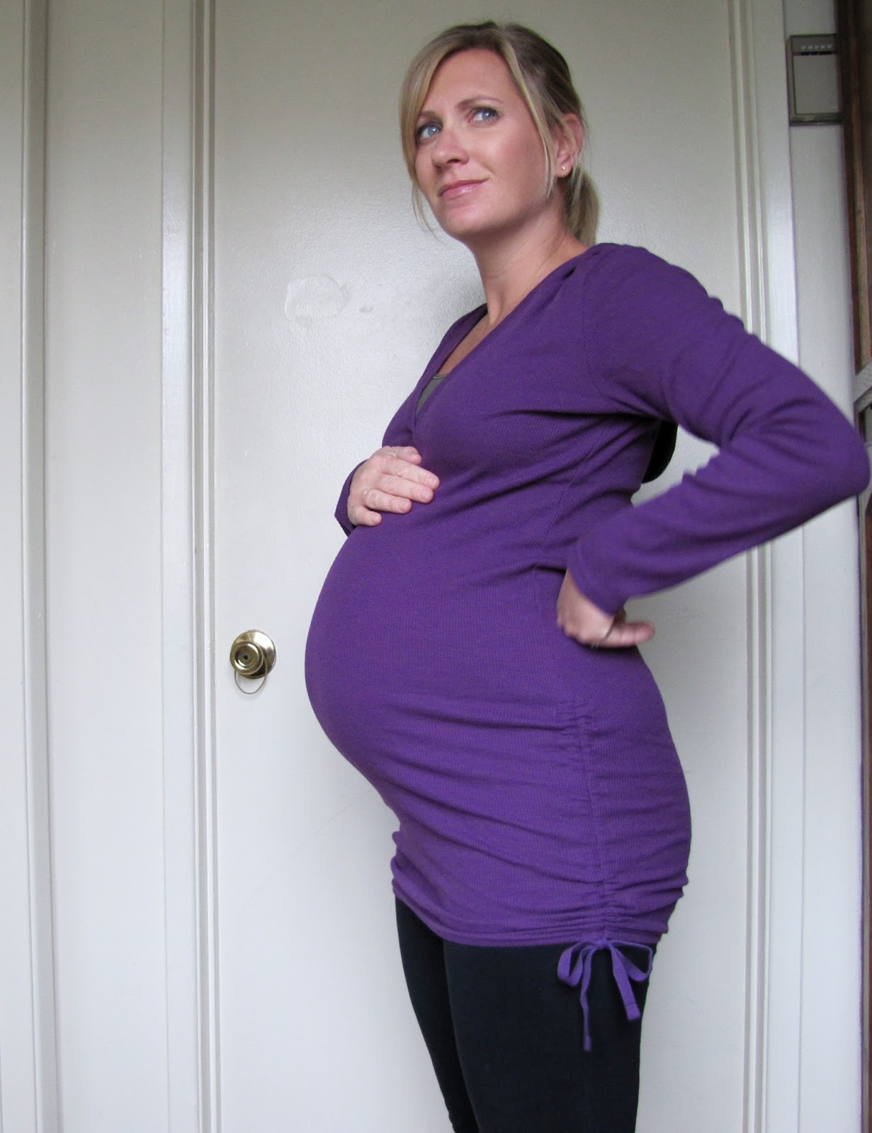 Leilaland: 35 weeks {Bumpdate}