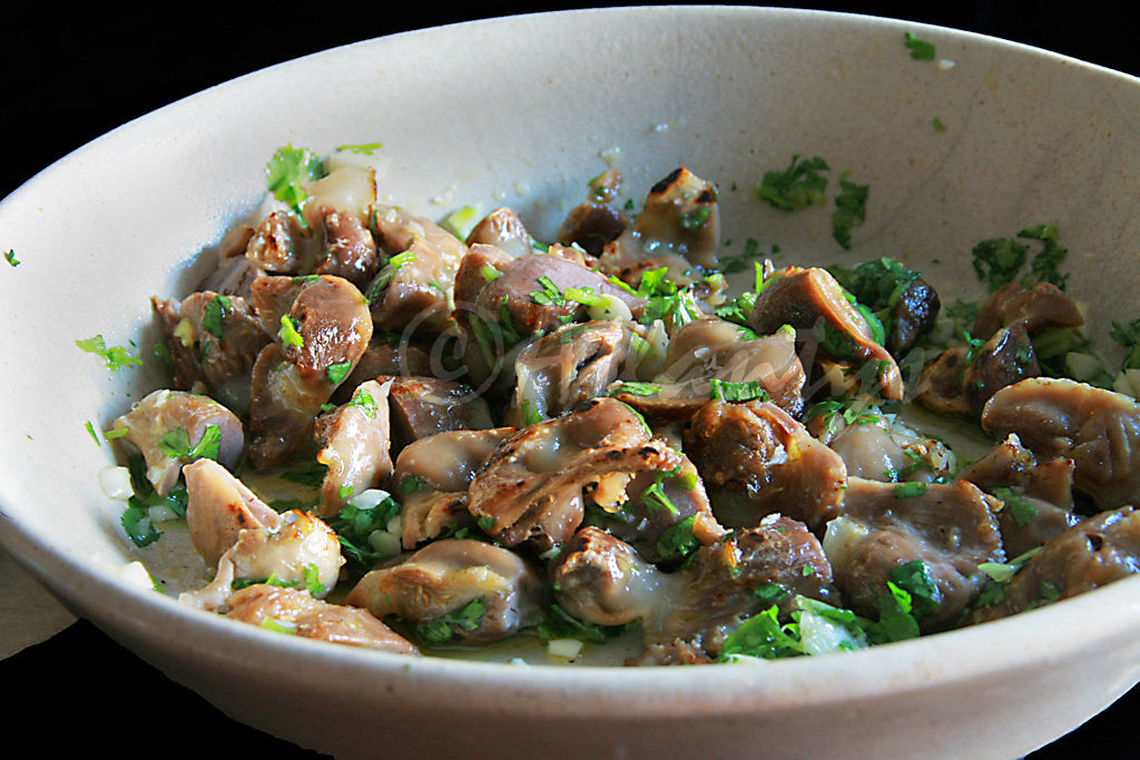Terapia do Tacho: Moelas (de frango) grelhadas (Grilled chicken gizzards)