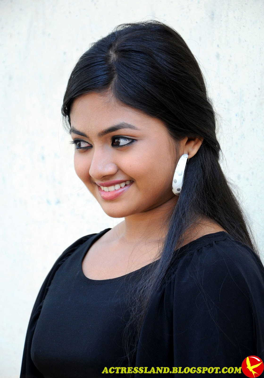 SHALIN WALLPAPERS | ACTRESS WALLPAPERS