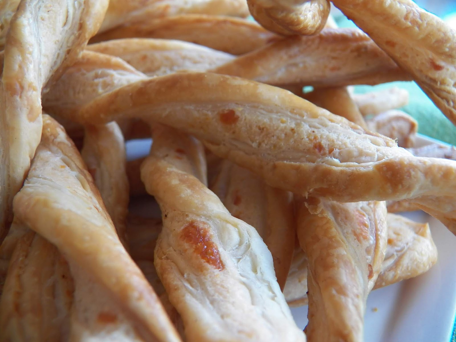 Garlic Twists #BakingBloggers - Sid's Sea Palm Cooking