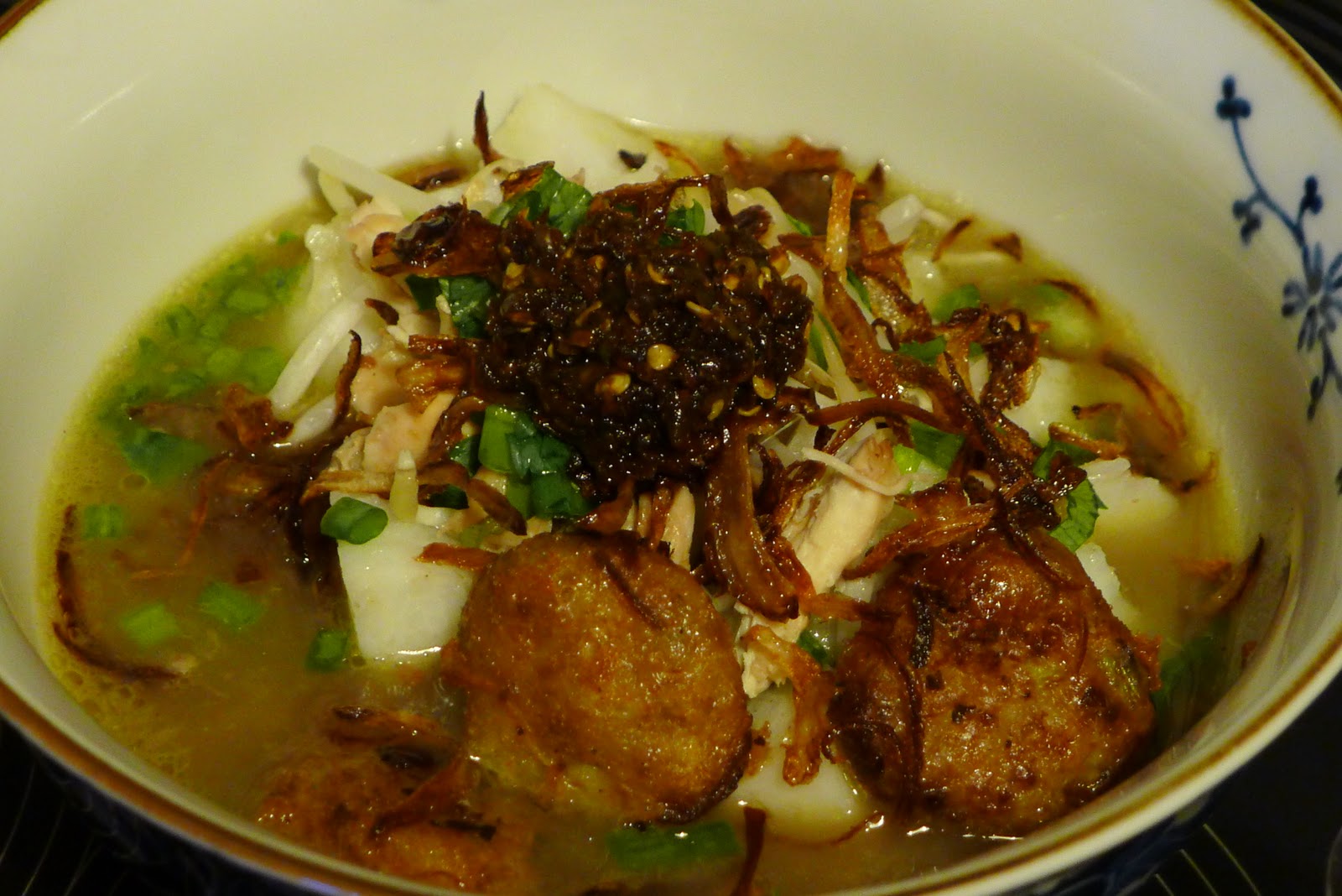 hungryforfood: Soto Ayam (Chicken soup with rice cubes)