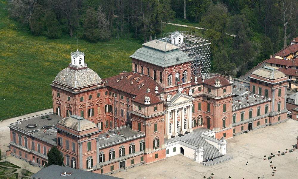 Lucia Gangale: RACCONIGI, RIAPRE IL PARCO PIU' BELLO D'ITALIA